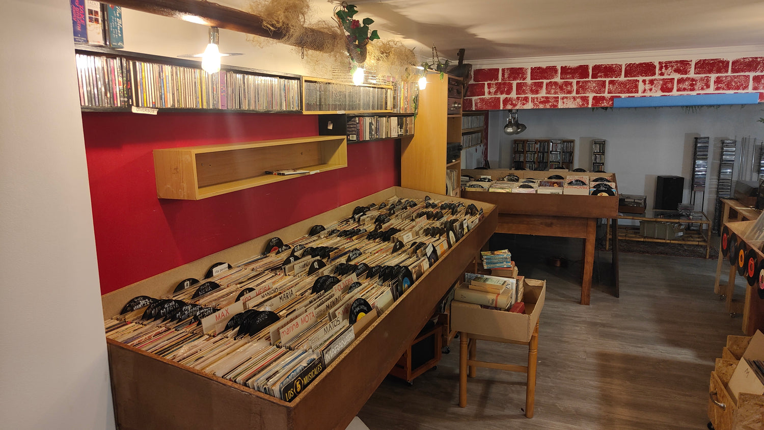 Vinyl Store Online - Vinis, Música, Livros e Artigos Vintage